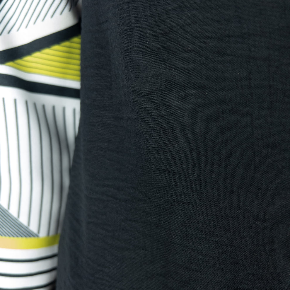 MARVELL Black – Leigh Schubert